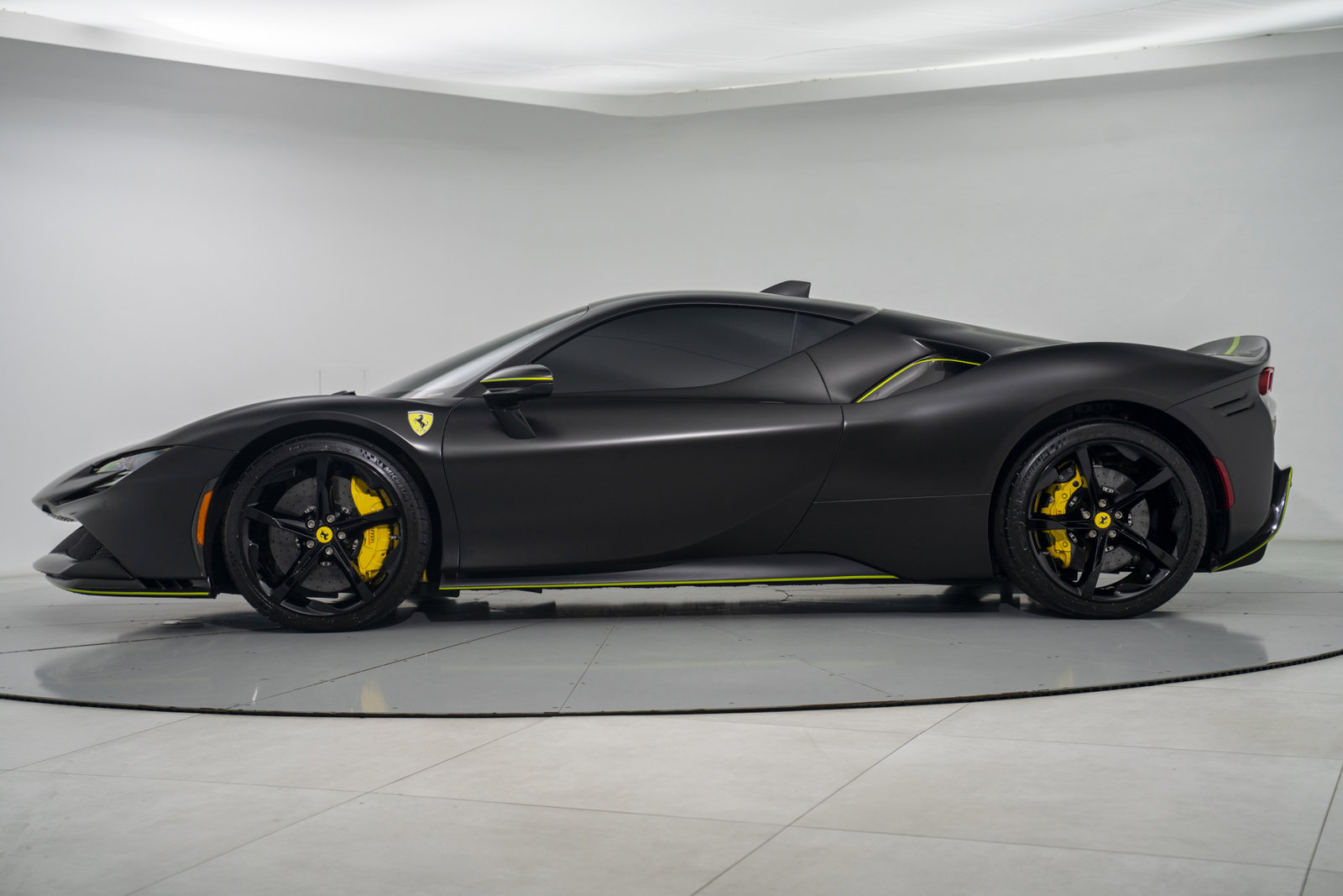 Certified 2021 Ferrari SF90 Stradale - Motorimport Import de vehicules ...