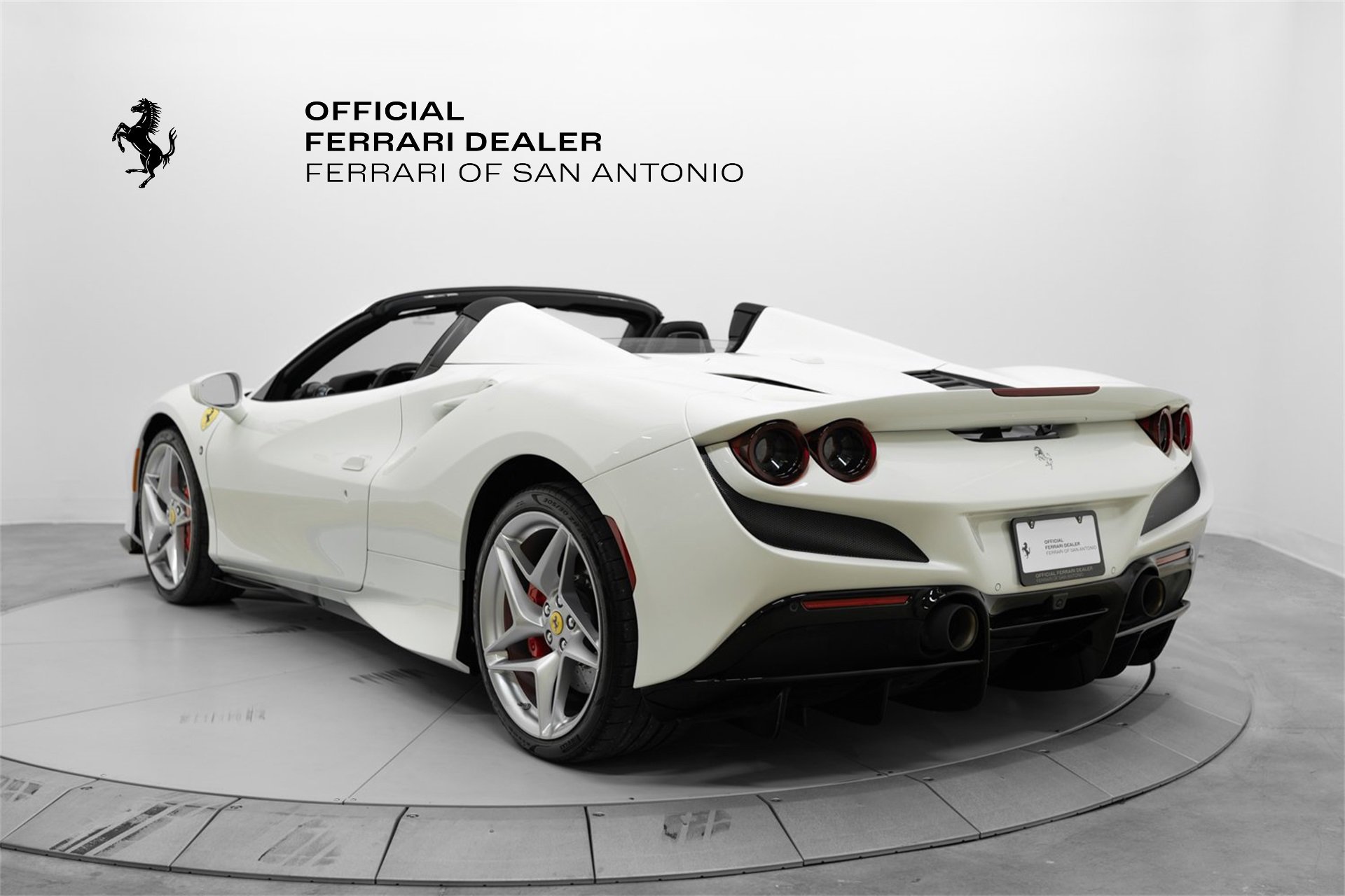 Certified 2021 Ferrari F8 Spider - Motorimport Import de vehicules des ...