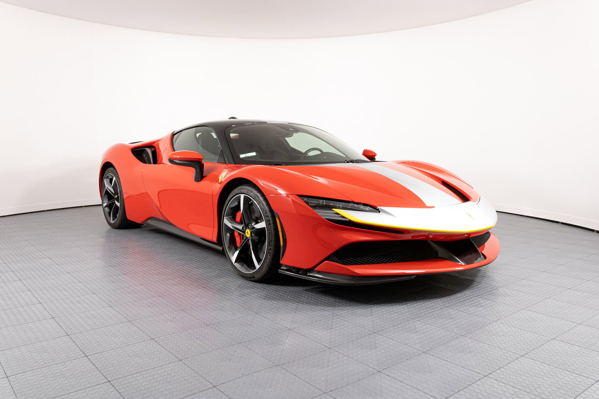 Certified 2021 Ferrari SF90 Stradale - Motorimport Import de vehicules ...