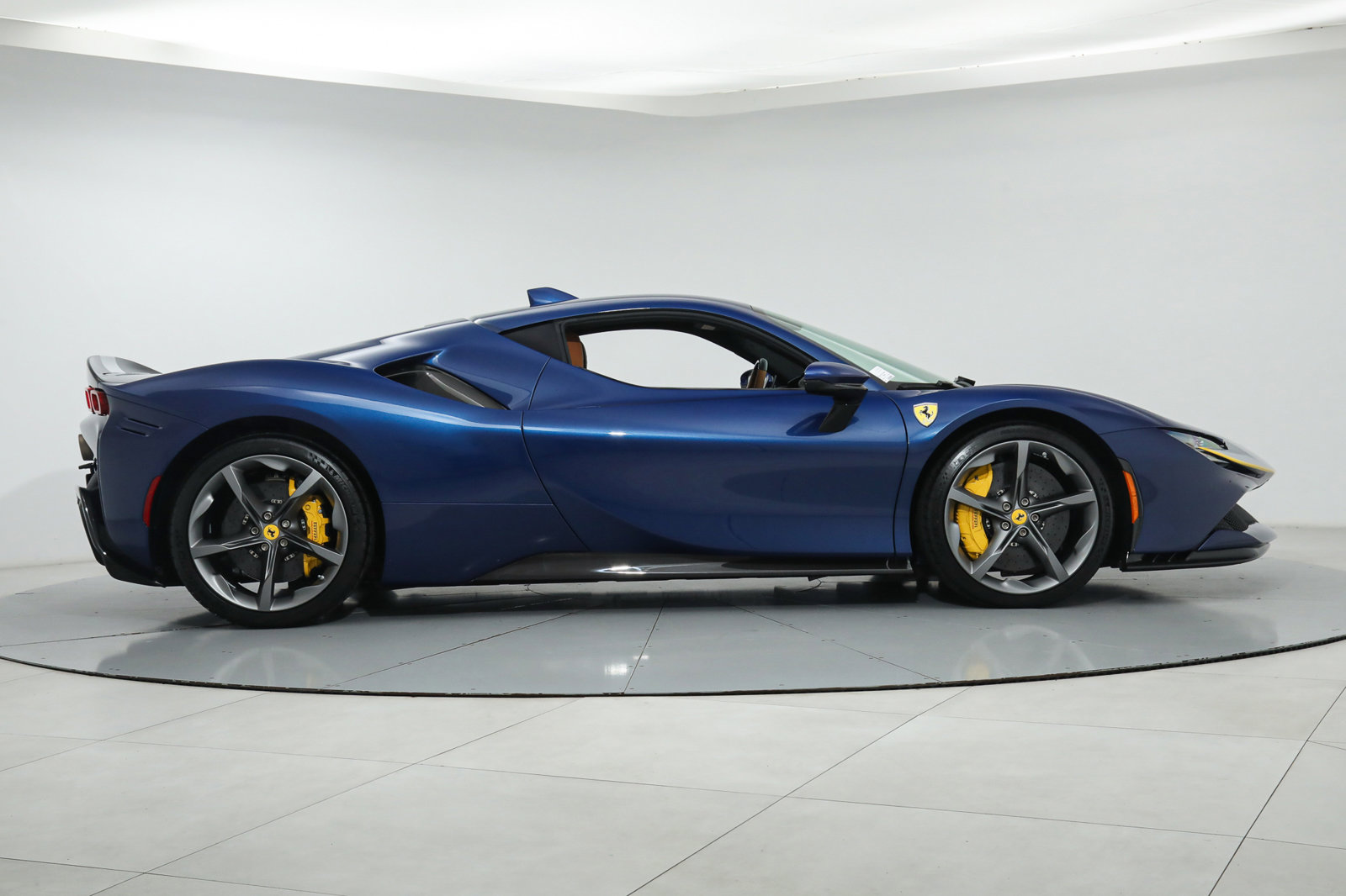 Certified 2022 Ferrari SF90 Stradale - Motorimport Import de vehicules ...