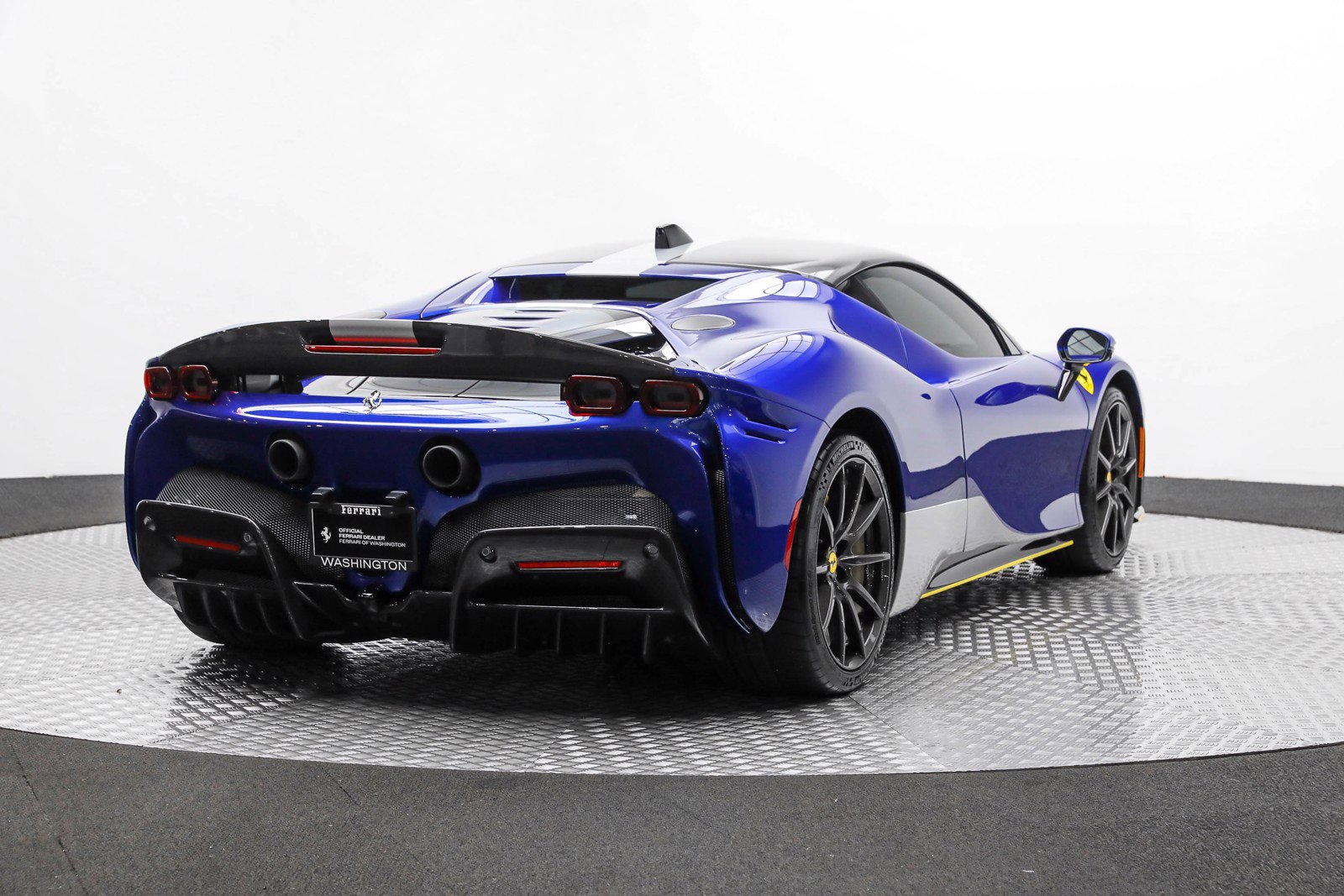 Certified 2022 Ferrari SF90 Stradale - Motorimport Import de vehicules ...