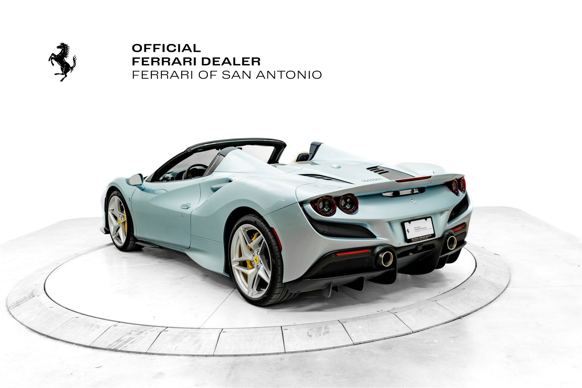 Certified 2022 Ferrari F8 Spider - Motorimport Import de vehicules des ...