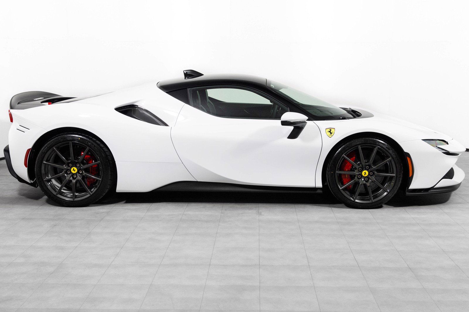 Certified 2021 Ferrari SF90 Stradale - Motorimport Import de vehicules ...